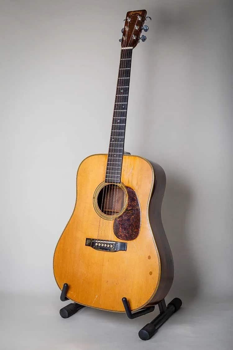 What Acoustic Guitar Did Jerry Garcia Play | INS. What Acoustic Guitar Did Jerry Garcia Play | INS.